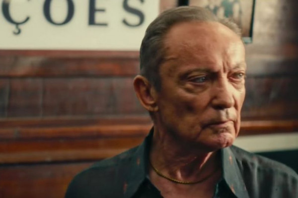 Udo Kier, ator alemão que atuou em 'O Agente Secreto' e 'Bacurau ...