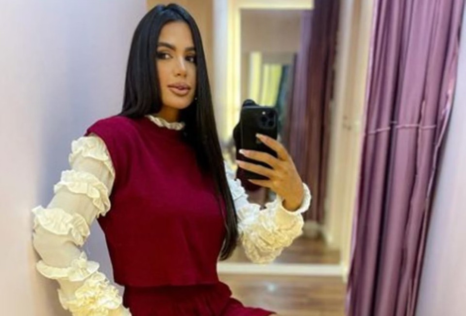 Influencer Aline Ferreira morre após procedimento estético com ... Influencer Aline Ferreira morre após procedimento estético com ...