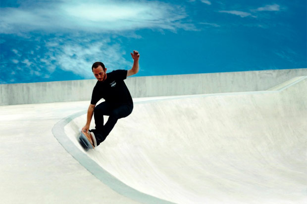 Lexus apresenta vídeo do teste final do "skate voador" em Barcelona ...