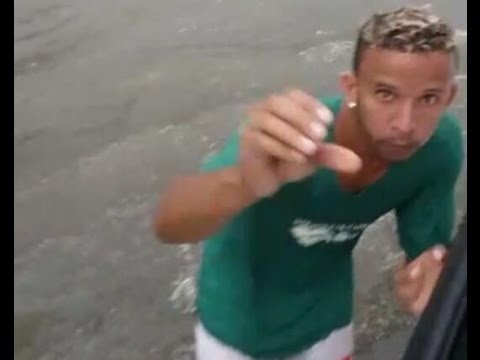 Após sucesso na internet, 'Boy do Bote' vira música de MCs Shevchenko e ...