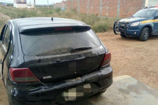 PRF recupera carro clonado roubado no Recife | Local: Diario de Pernambuco PRF recupera carro clonado roubado no Recife | Local: Diario de Pernambuco