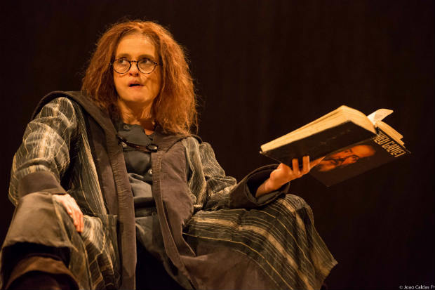 Denise Fraga estrela espetáculo sobre a vida do cientista Galileu ...