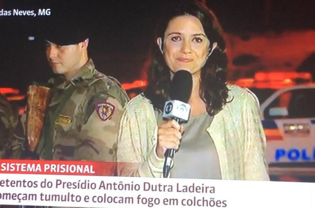 Repórter Da Globonews é Agredida E Derrubada Ao Vivo Em Frente A