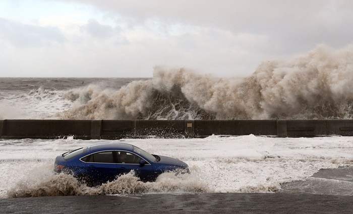 Tempestade Eleanor provoca a morte de três pessoas e deixa a Europa sem ...