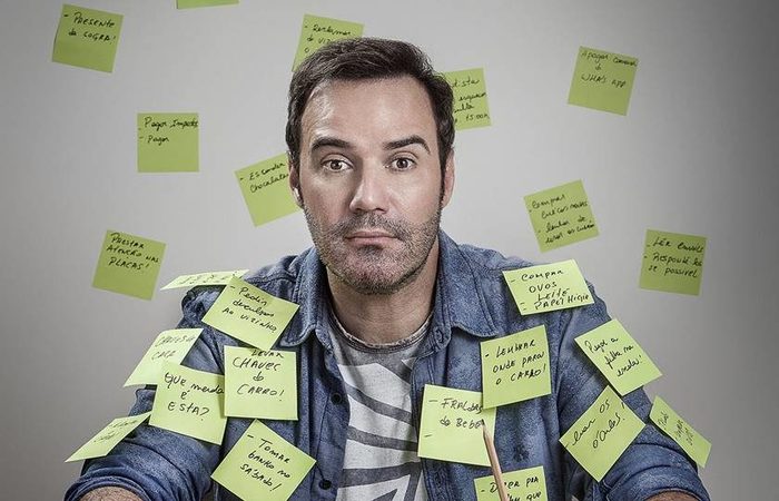 Humorista Diogo Portugal vem ao Recife com novo show de Stand-up comedy ...