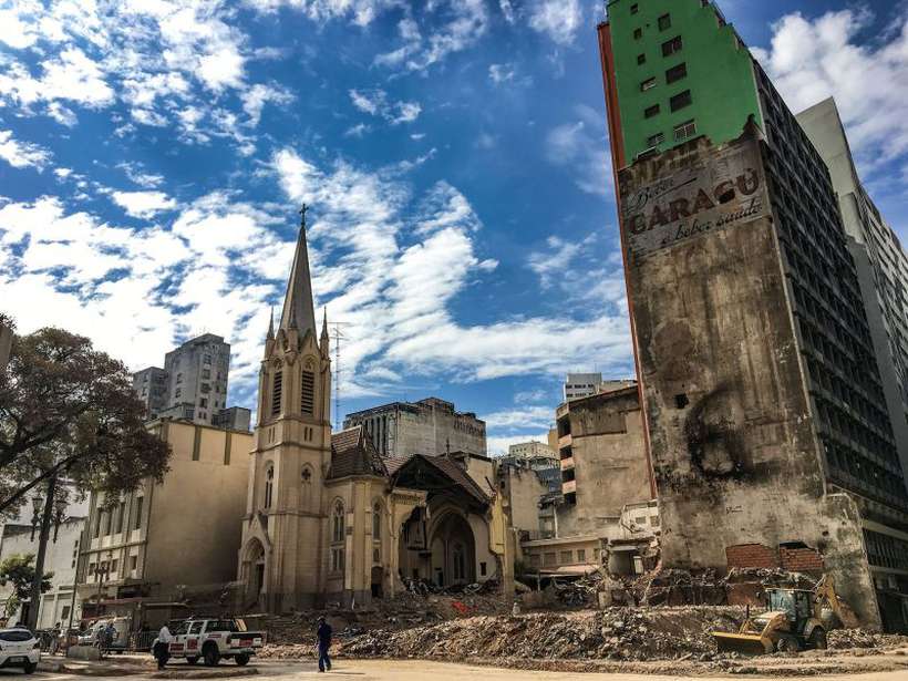 Quase um ano depois, a igreja que se reergue no Largo do Paiçandu (SP ... Quase um ano depois, a igreja que se reergue no Largo do Paiçandu (SP ...