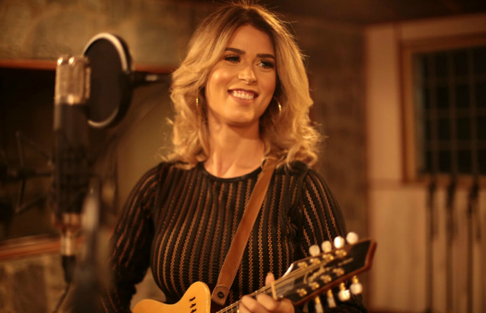 Em ascensão na cena nordestina, Bia Villa-Chan lança clipe com ... Em ascensão na cena nordestina, Bia Villa-Chan lança clipe com ...