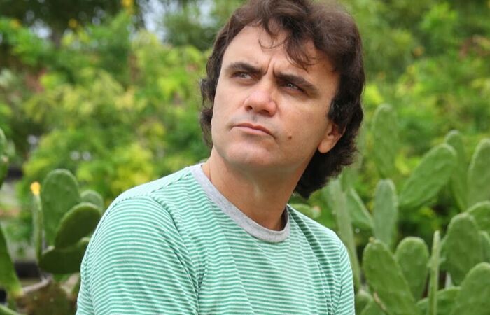 Cantor Daniel Bueno é internado após rompimento de aneurisma cerebral ...