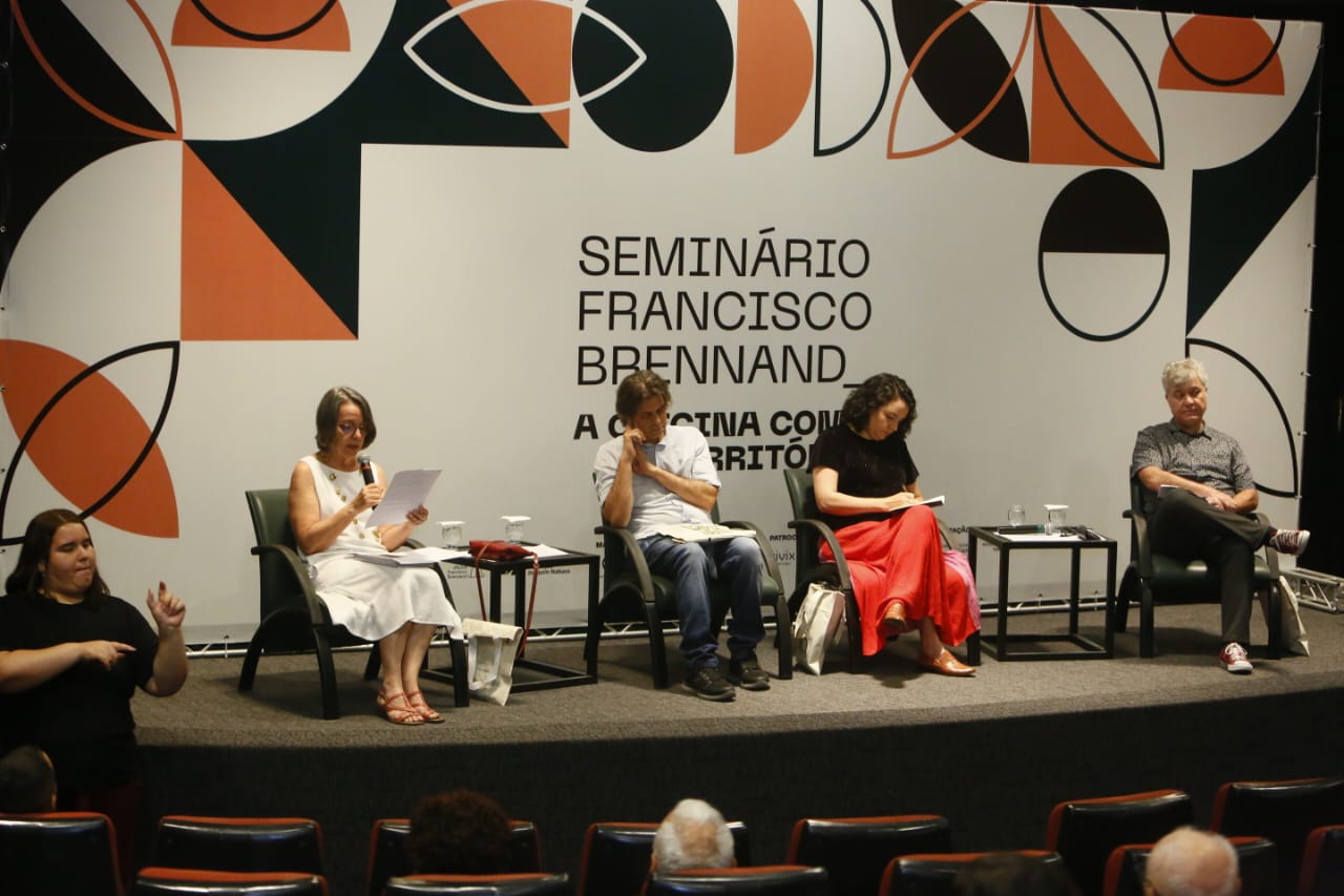 Com homenagens e reflexões, tem início o seminário internacional ...