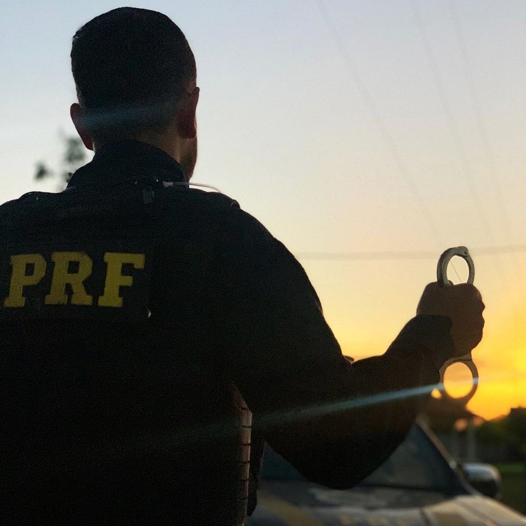 Homem Procurado Por Homicídio Em Alagoas é Preso Pela Prf Em Serra