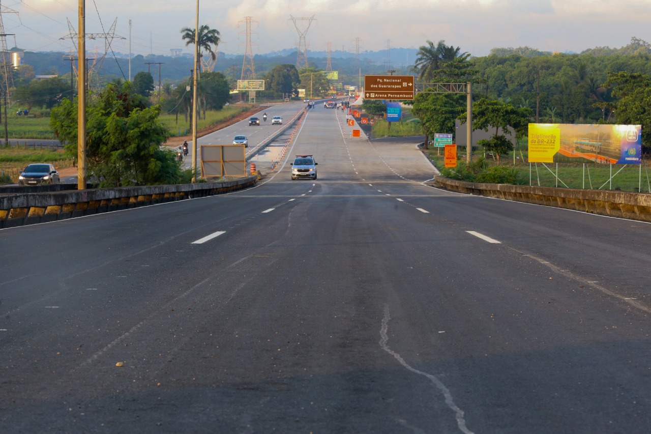 Governo de Pernambuco entrega primeira etapa da triplicação da BR-232 ...