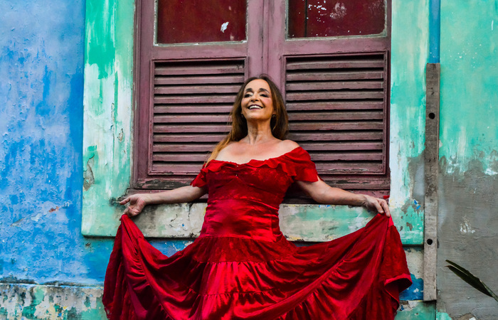 Um frevo da vida e à vera: cantora resgata canções de Asas de América ...