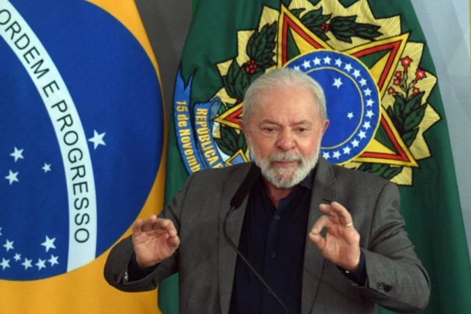 Após pneumonia, Lula volta a despachar do Planalto a partir desta ... Após pneumonia, Lula volta a despachar do Planalto a partir desta ...