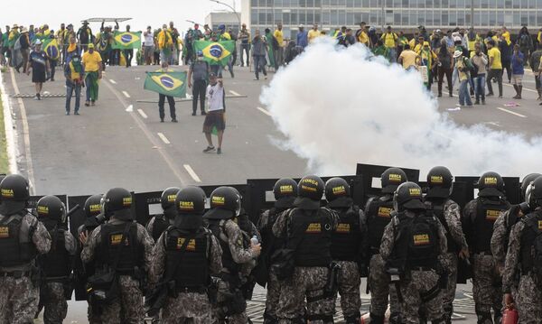 PF ouve militares sobre 8 de janeiro, incluindo comandantes | Brasil ...