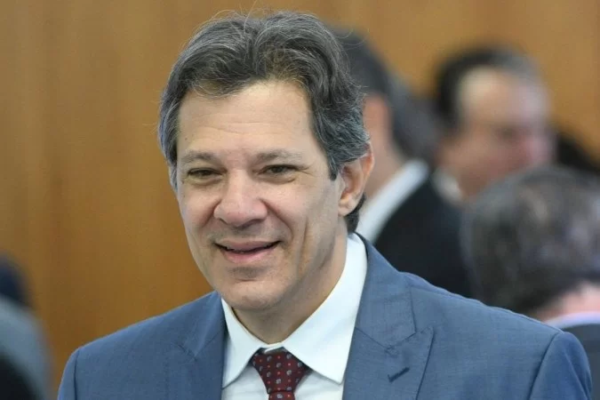 Governo recua e diz que não vai mais taxar compras de até US$ 50 ... Governo recua e diz que não vai mais taxar compras de até US$ 50 ...