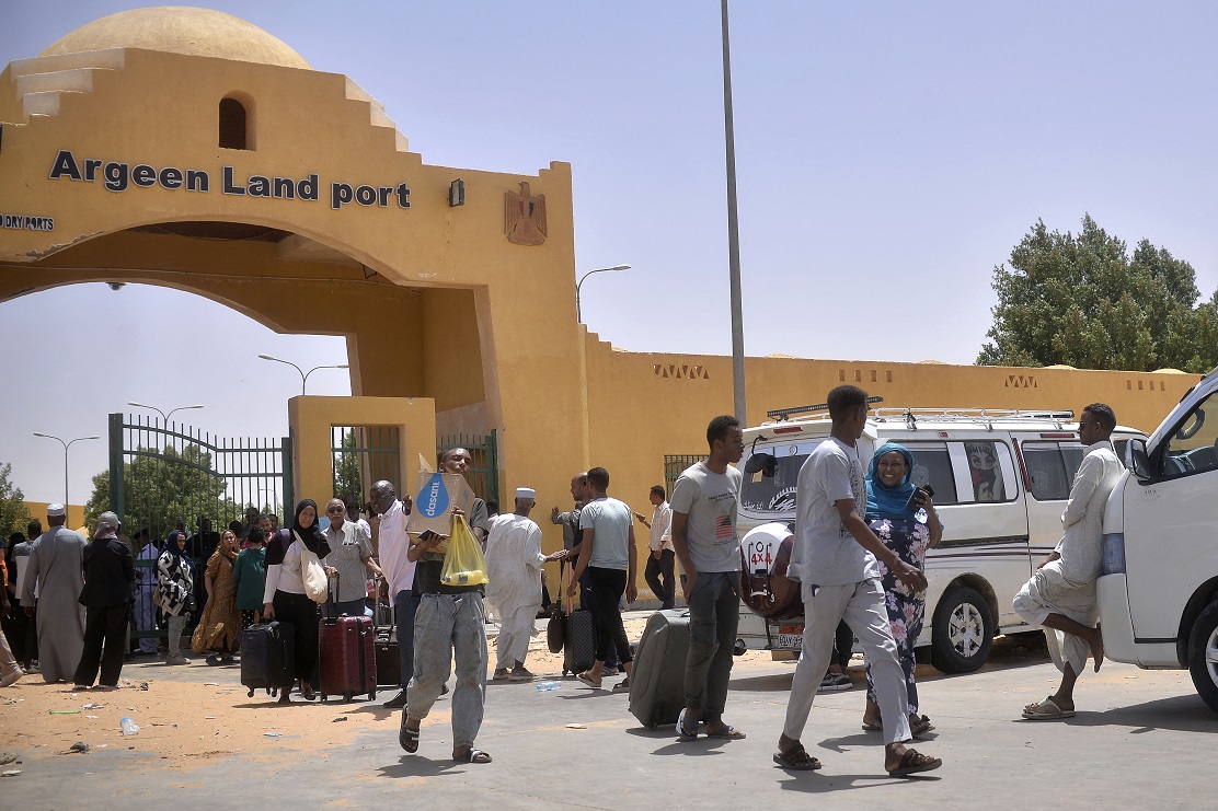 Capital do Sudão e Darfur têm novos combates apesar da trégua | Mundo ...