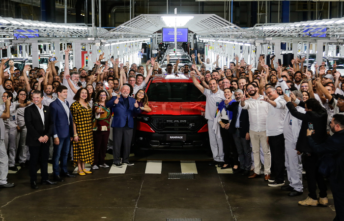 Polo Automotivo Stellantis de Goiana inicia produção de seu quinto ...