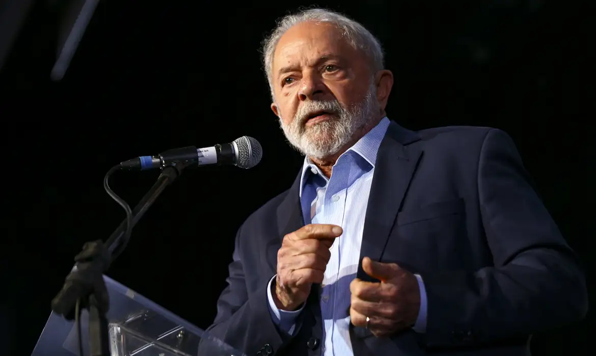 Orçamento de Lula para 2025 prevê contratação de 53,5 mil servidores ...
