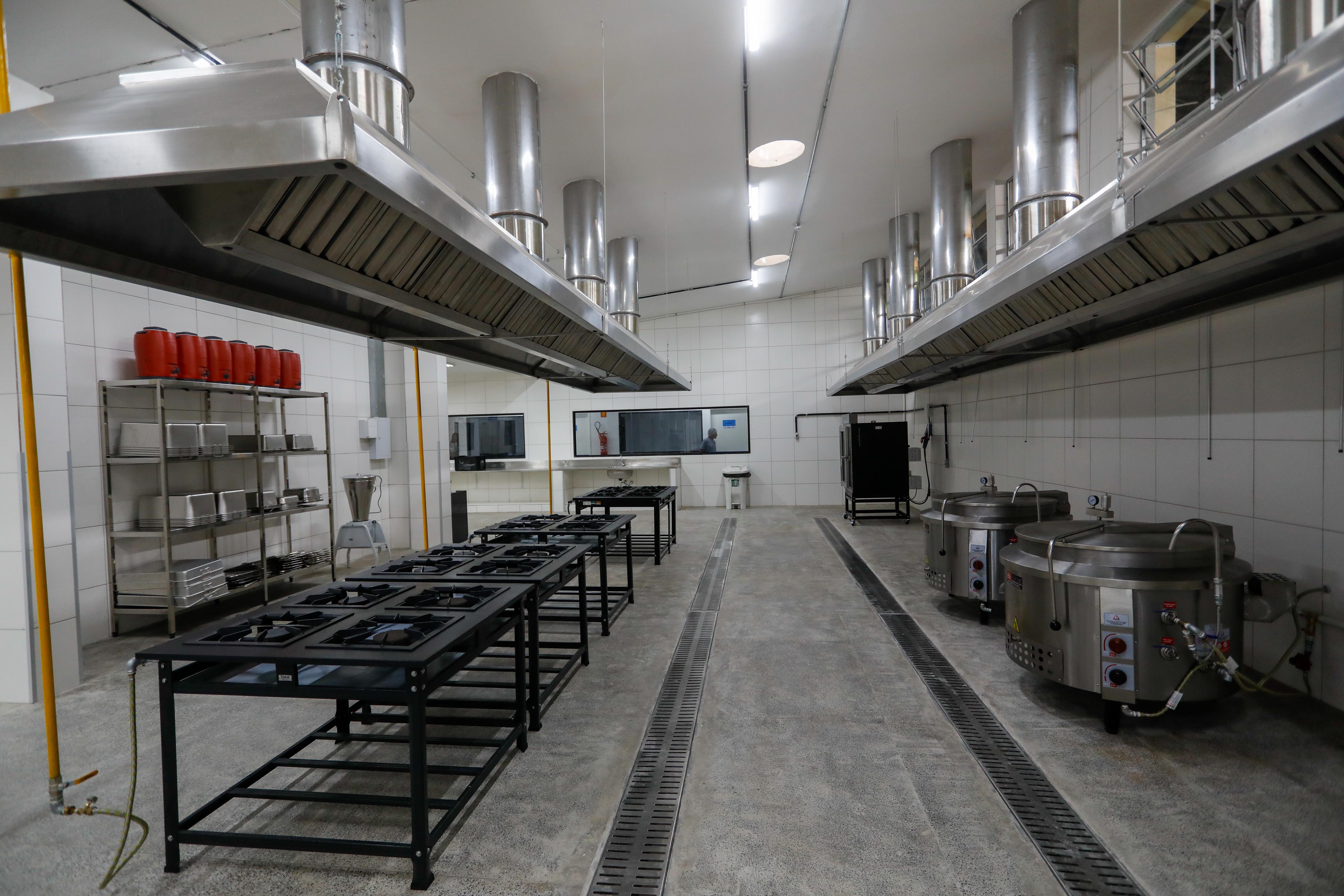 Hospital Otávio de Freitas ganha novo refeitório e cozinha | Local ...